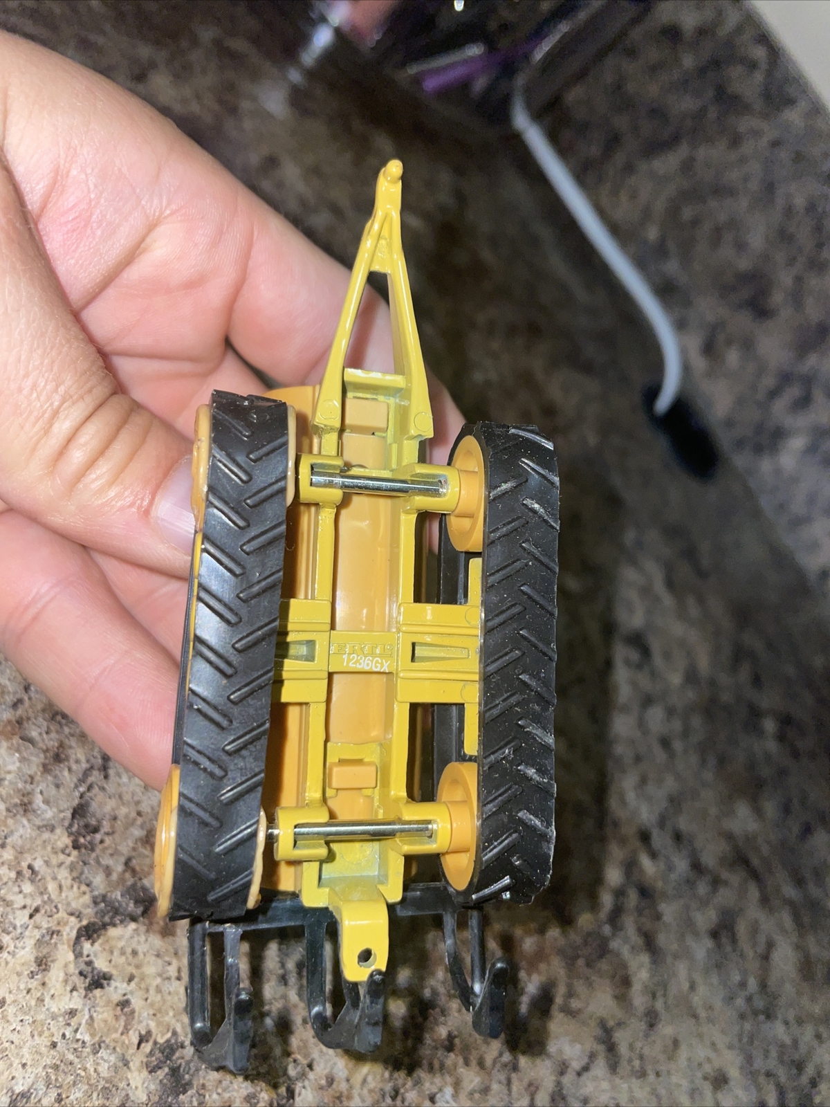 ERTL CATERPILLAR CAT VFS50 C&J Farm Systems Liquid Fertilizer Spreader ...