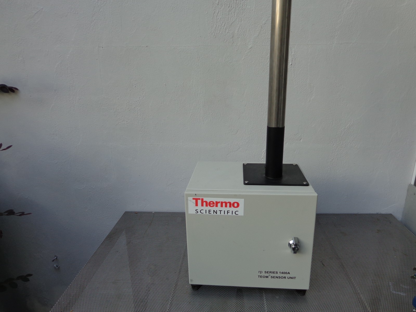 Thermo Scientific Continuous Ambient Particulate TEOM Monitor RP Series ...