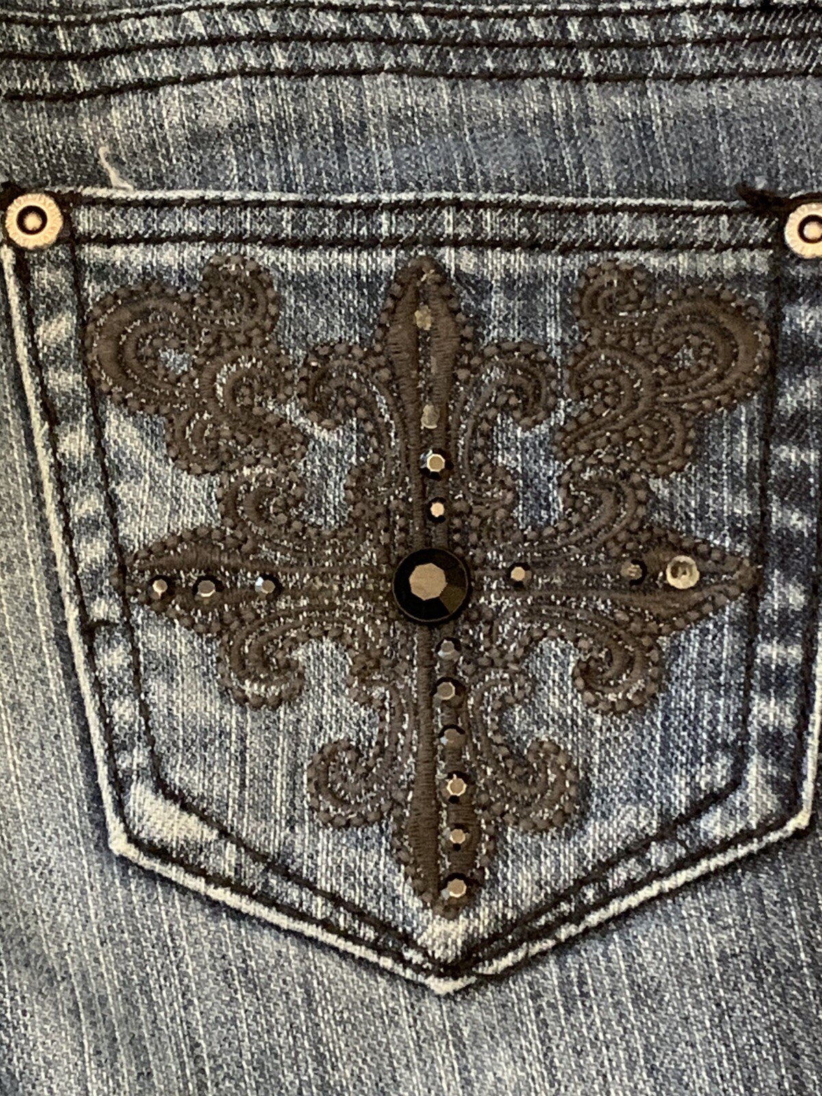 Bongo blue denim embroidered distressed Straight jean… - Gem