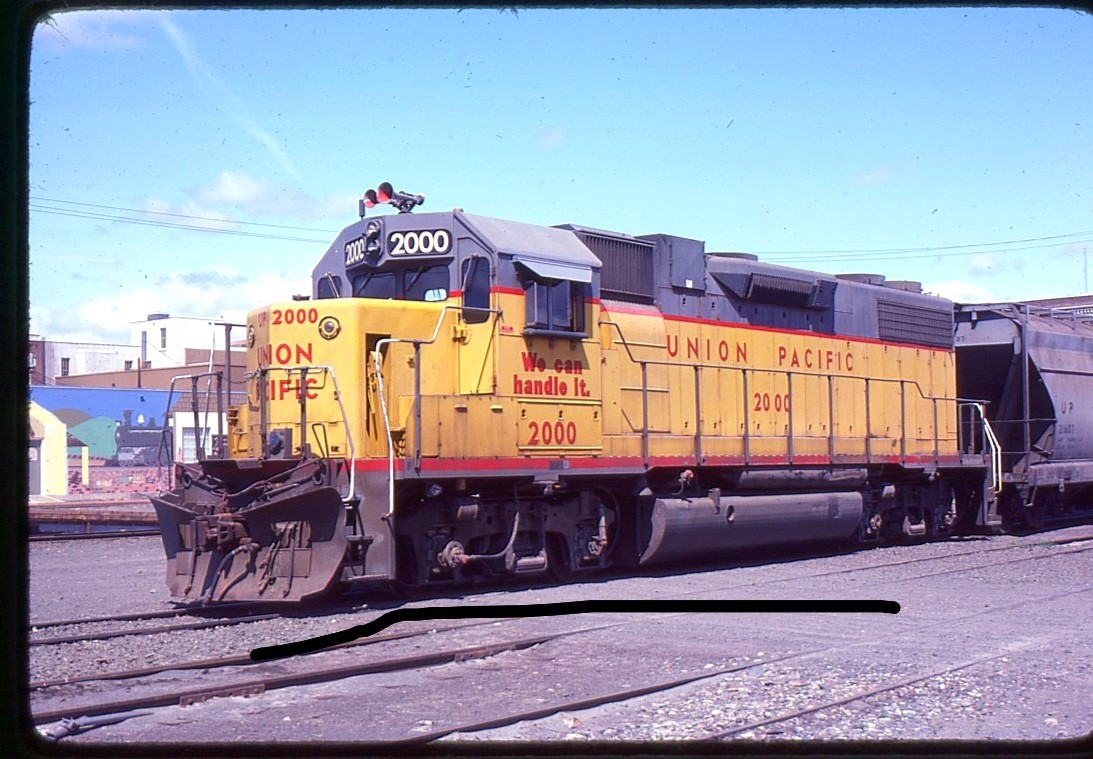 sl2622 Orig. Slides Union Pacific 2000 GP38 Yakima, WA on 6-82 | eBay