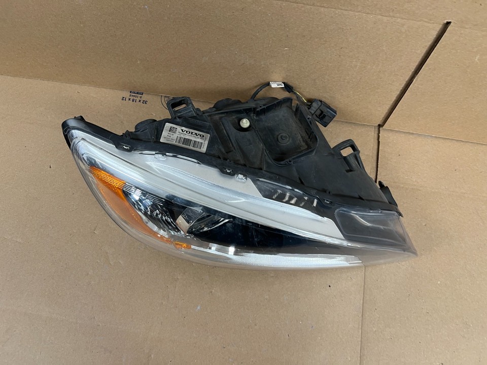 OEM 2014-2018 Volvo S60 V60 Halogen Headlight RIGHT RH NICE! | eBay