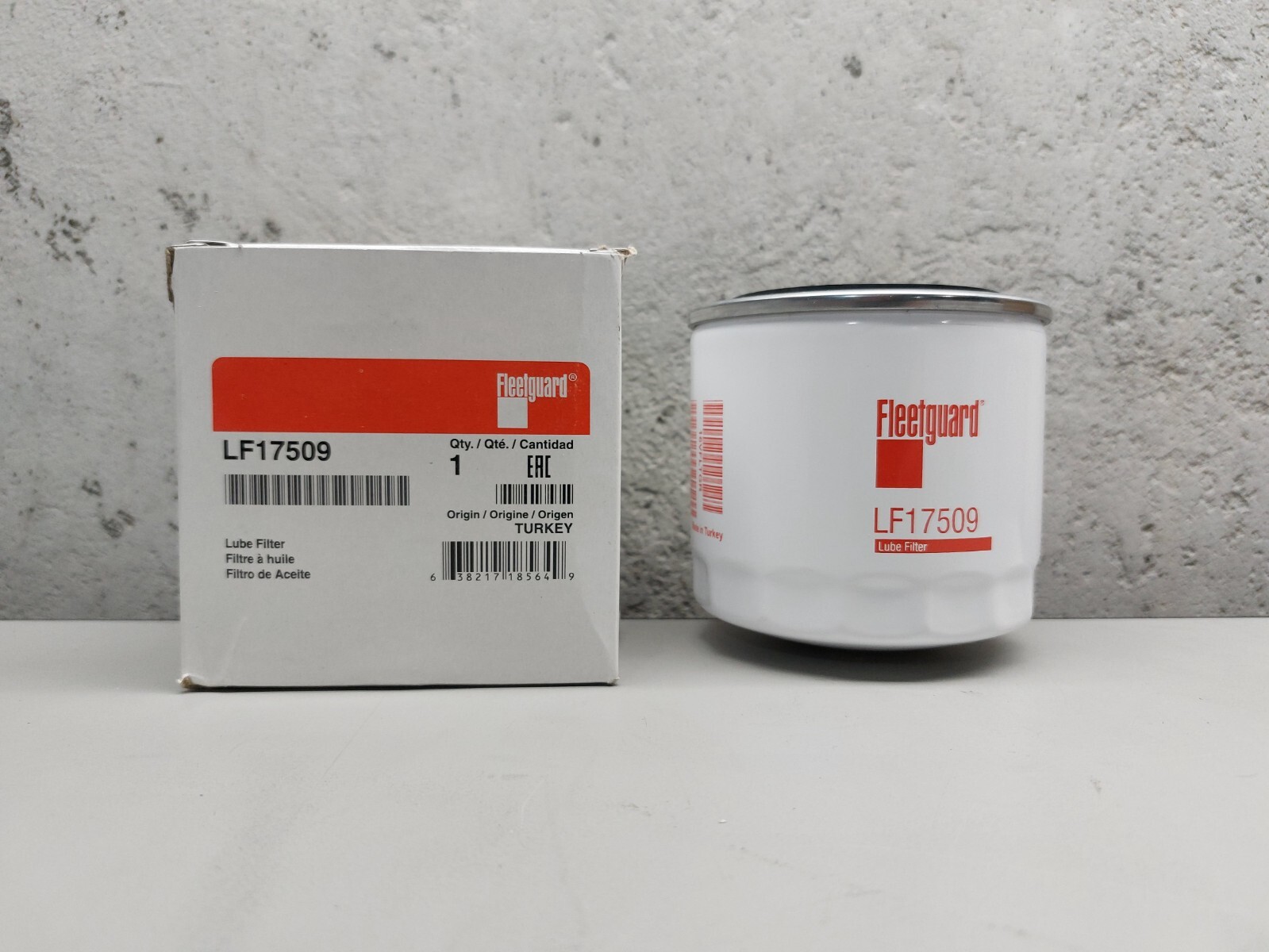 FLEETGUARD LF17583 - Cross reference oil filters