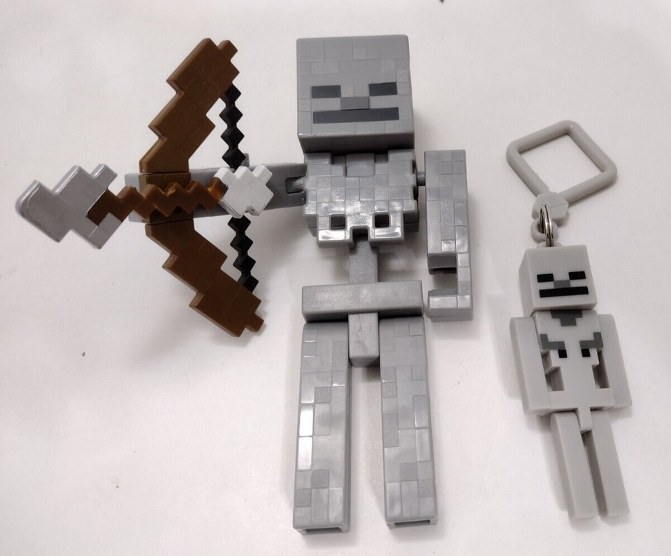 Minecraft SKELETON With Bow Toy + Backpack Clip Keychain Mini Figure ...