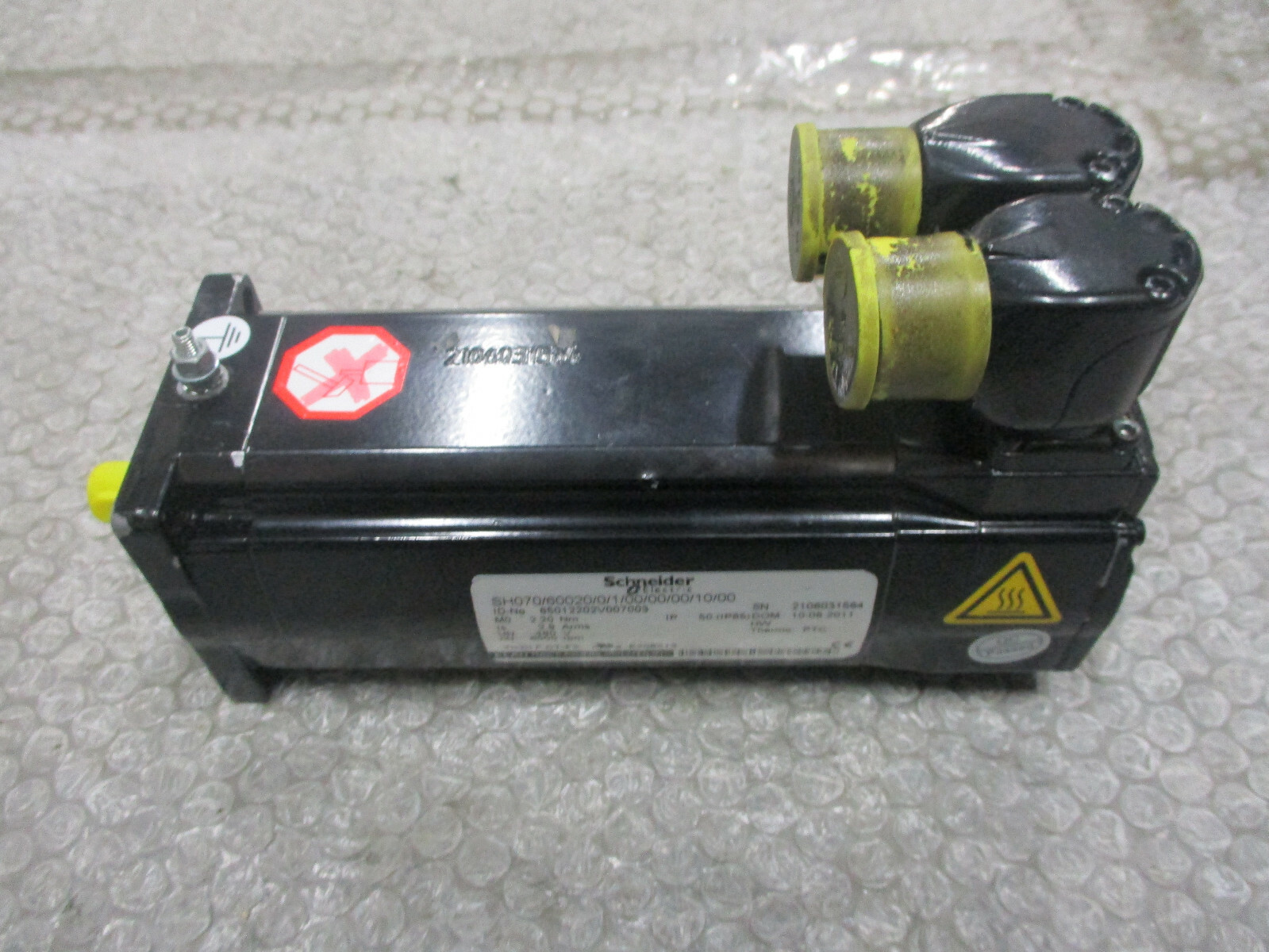 ELAU Schneider SH070/60020/0/1/00/00/00/10/00 Servo Motor 480V 6000rpm ...