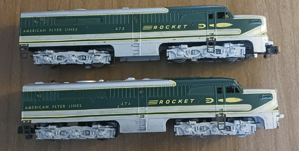 Am. Flyer Rocket Set with 4 Pass. Cars | eBay