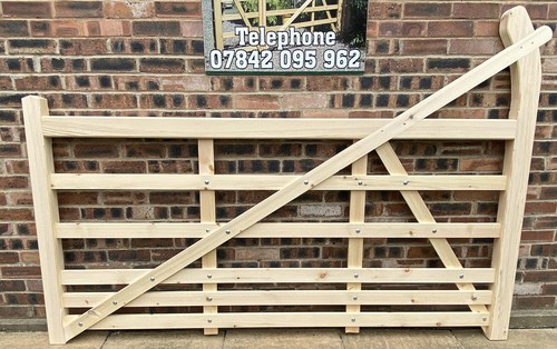 Wooden 6 Bar Curved Horn Pet Friendly Driveway Gates Made To Measure ...