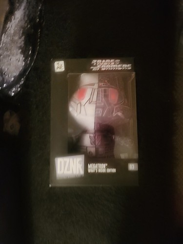 DZNR Transformers Megatron Yu me What's Inside Edition 03 Hasbro New In ...
