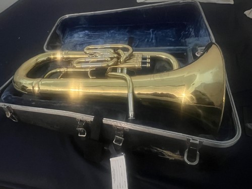 Besson BE2058 Euphonium (Model TUBA2285) - Professional 3-Valve offers ...