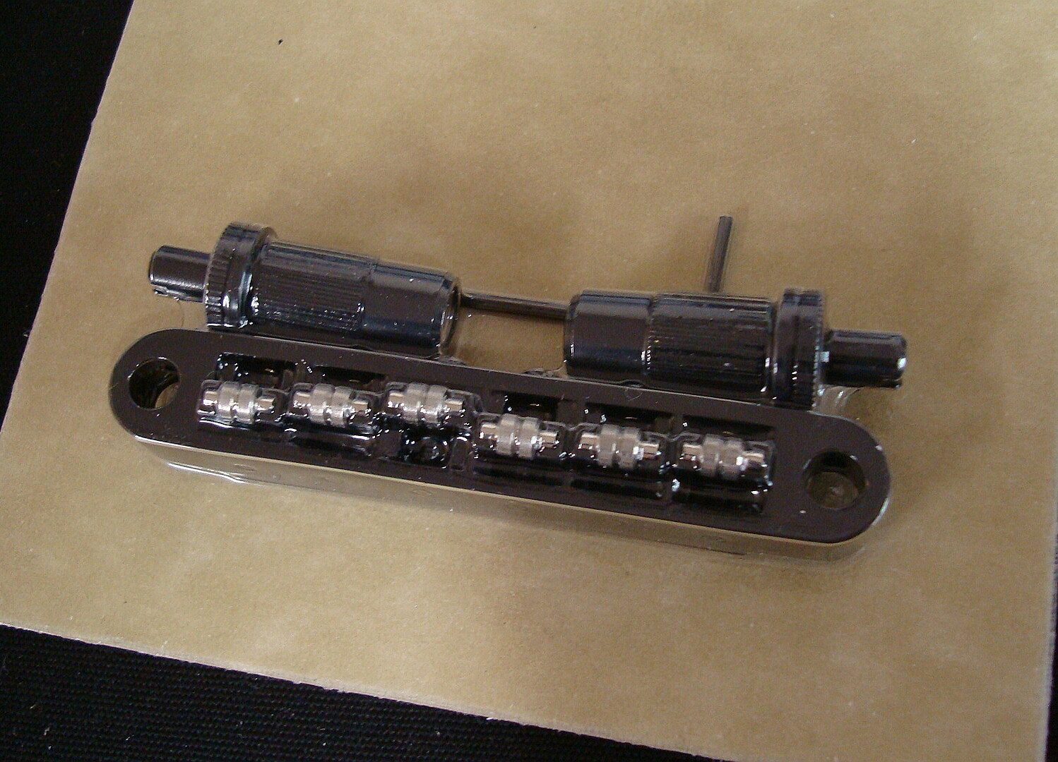 TonePros Metric Tune-O-Matic Bridge With Large Posts And Roller Saddles ...