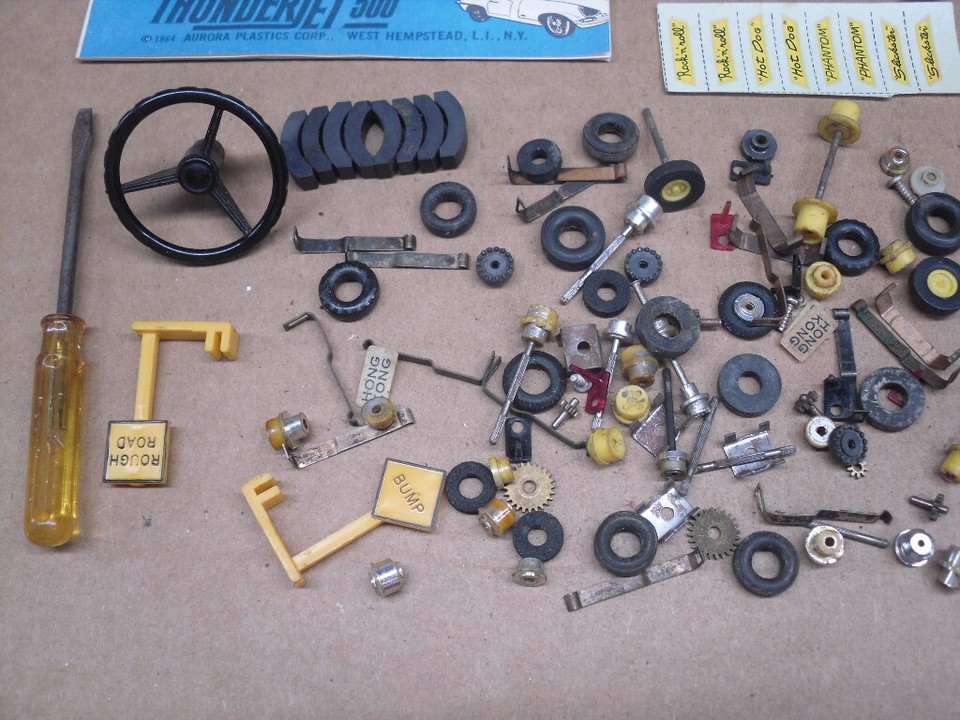 AURORA T-JET #1462 HOP-UP-KIT with used parts for repair or restoration ...