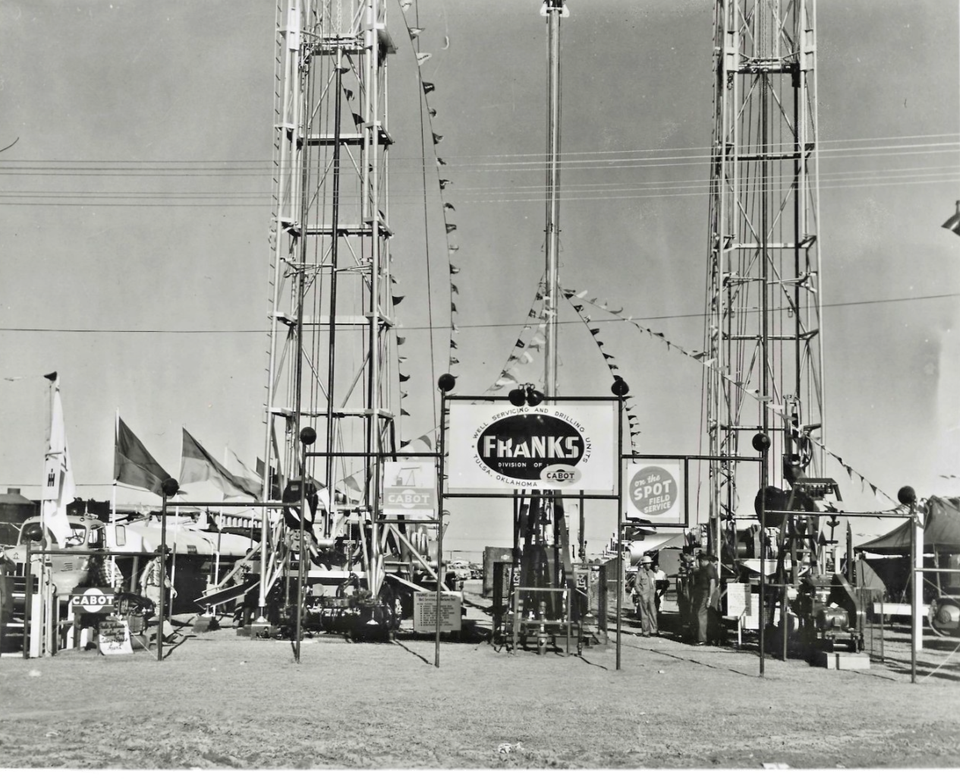 Premian Basin 5 FRANKS / CABOT OIL COMPANY Orginal Photographs 1940 ...