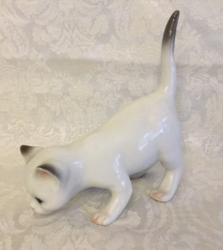 Rare Vintage Bing & Grondahl White Cat with Tail Up Figure #2507 | eBay