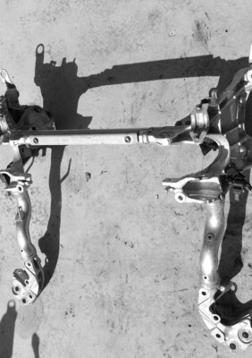 Cadre auxiliaire Audi essieu avant cadre avant 8K0399315G | eBay