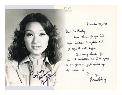 CHUNG, CONNIE (1946-) Signiertes Schwarzweißfoto von Connie Chung, Mit ...
