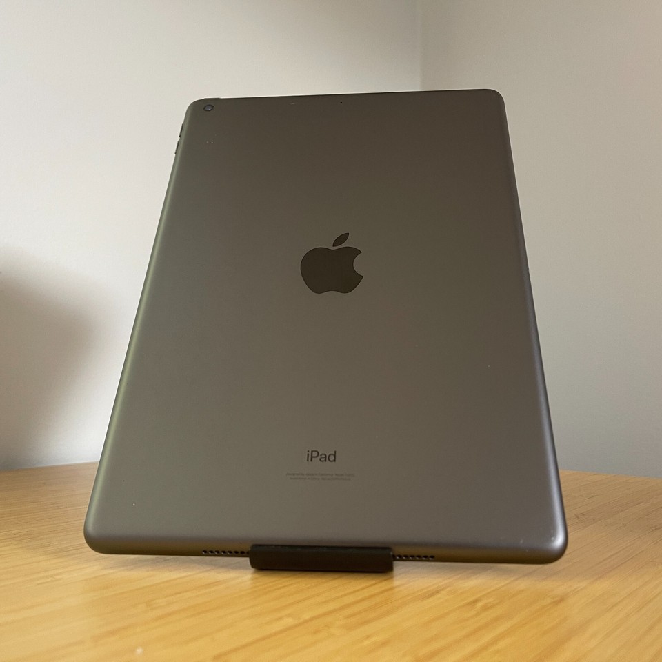 Apple iPad 9th Gen. 10.2-inch, 64GB, Wi-Fi - Space Grey (WITH CASE ...