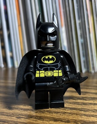 BATMAN LEGO MINIFIGURE CLASSIC BLACK SUIT W/ BATARANG “I’M BATMAN!” | eBay