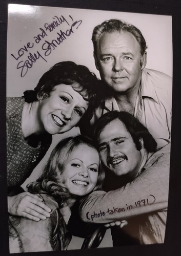 ALL IN THE FAMILY STAR SALLY STRUTHERS SIGNED AUTOGRAPHED 4X6 PHOTO ...