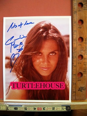 CAROLINE MUNRO bond girl RARE SIGNED AUTOGRAPHED ORIGINAL PHOTOGRAPH | eBay