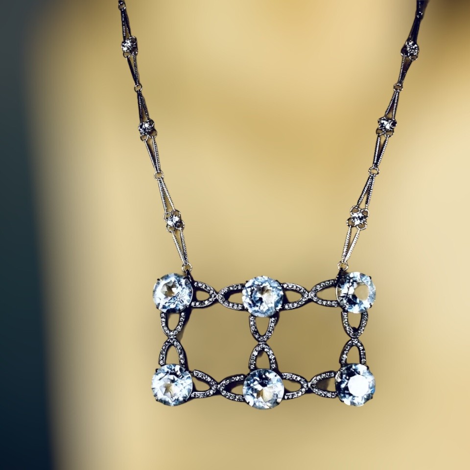 Sparkly Open Back Rhinestones Pendant on Rhinestone Chain, Valentine’s ...