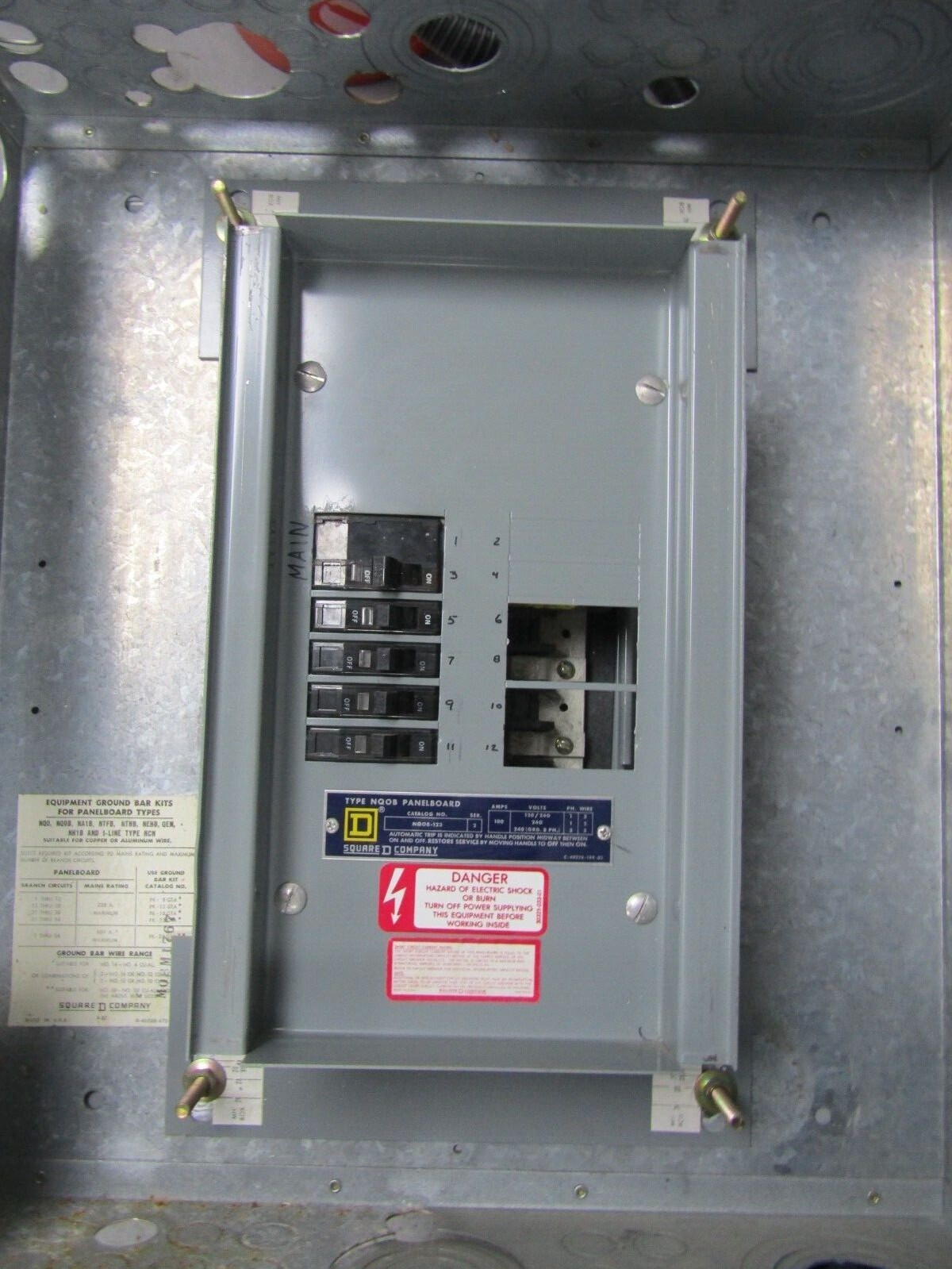 😏 SQUARE D 100 AMP MAIN BREAKER PANELBOARD 240 VAC 1 PHASE NQOB-123 | eBay