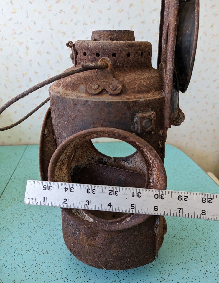 Antique Piper Montreal CNR Railroad Lantern Missing Insert Piece Rusty ...