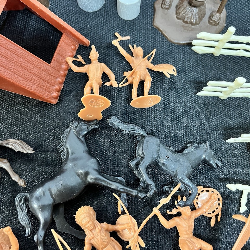 Lot Vintage Fort Apache Stockade Sold AS IS READ Cowboys Indians Horses ...