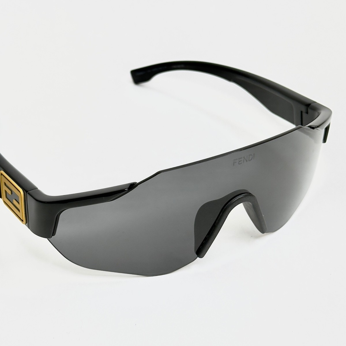 FENDI SPORT Baguette 40088 Black Yellow Wrap Lanyard Mask FENDI SPORT Baguette 40088 Black Yellow Wrap Lanyard Mask