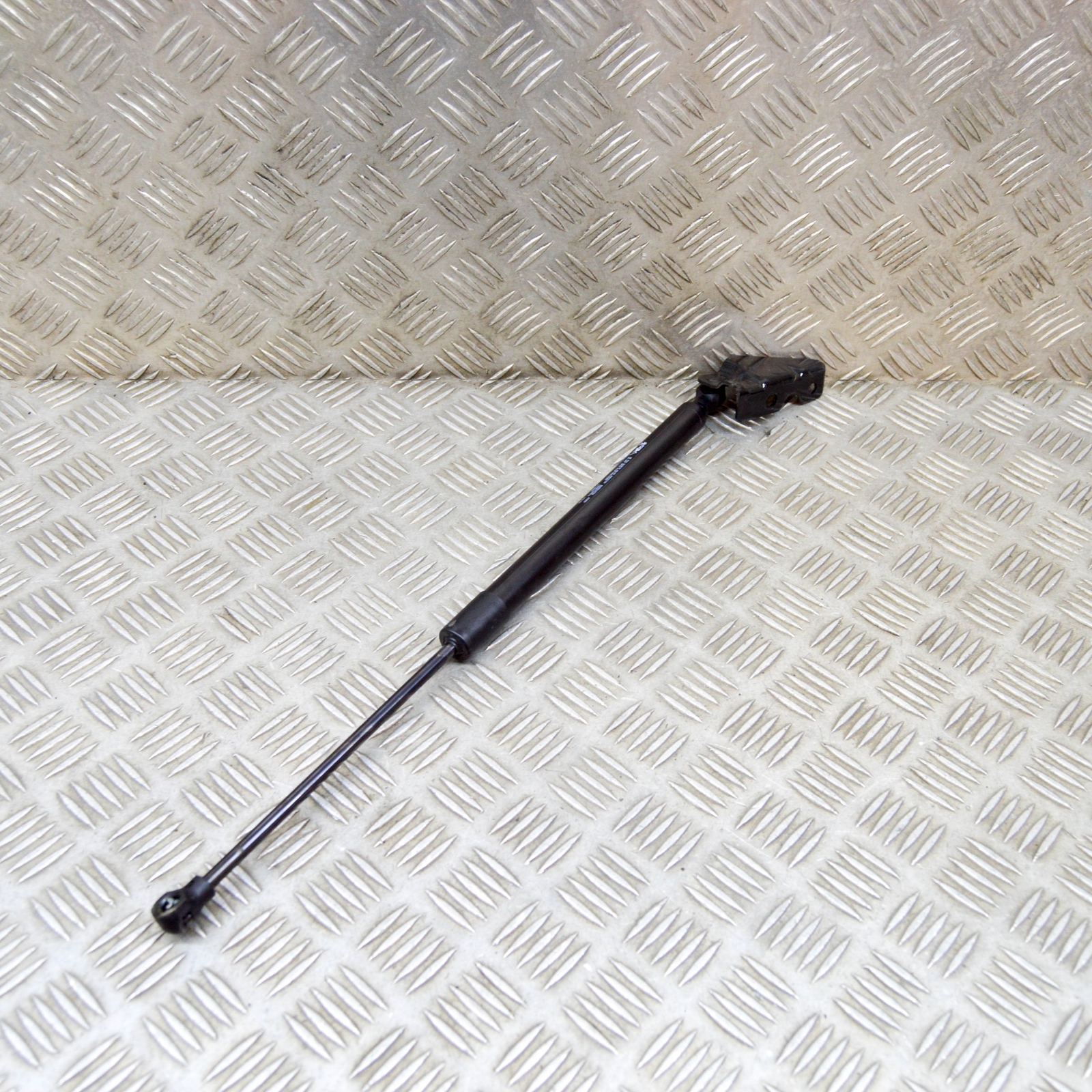 PEUGEOT 2008 P24 Left Side Tailgate Gas Strut 9825534780 1.2 Petrol ...