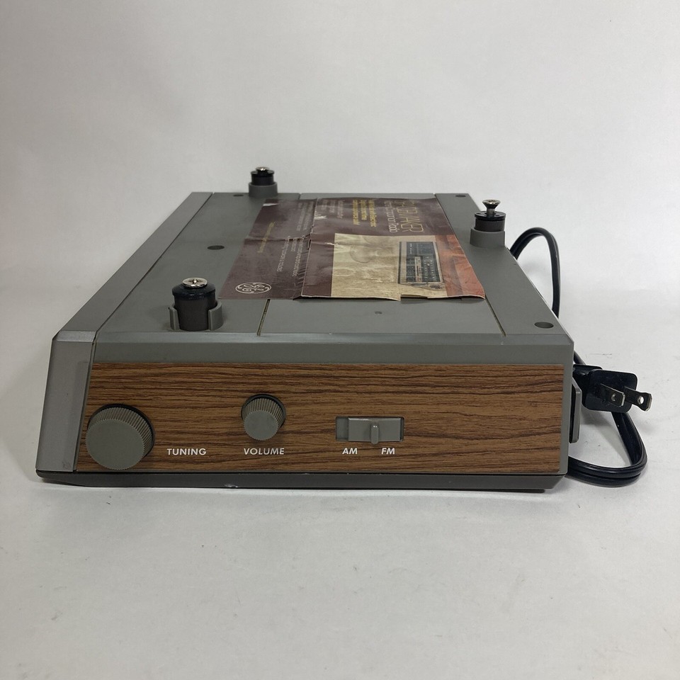 Vintage Spacemaker Kitchen Companion AM FM Radio 7-4225 Digital Tested ...