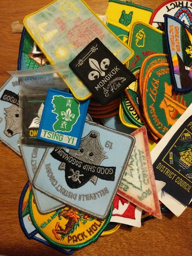 60 Scout Badges Patches Canada Hong Kong Etc Various Styles Ages Rare Vintage | eBay