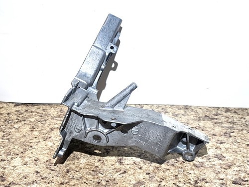2016-2022 Mercedes-Benz GLC300 Front Right Radiator Support Bracket ...