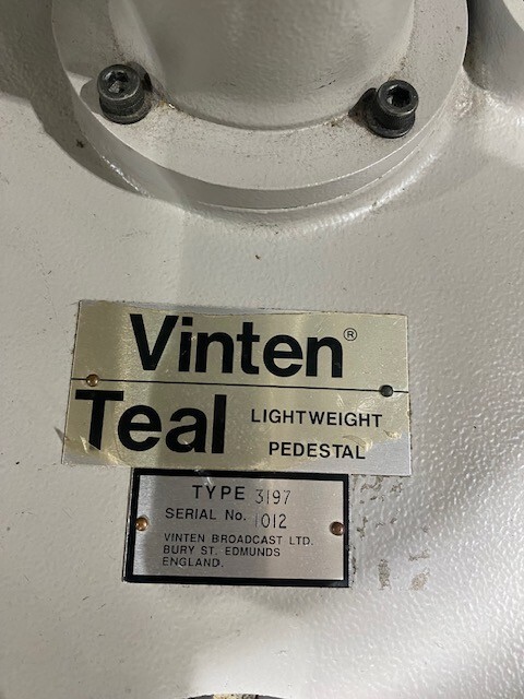 Vinten TEAL Lightweight Studio Pedestal - TV Broadcast Tripod -TYPE ...