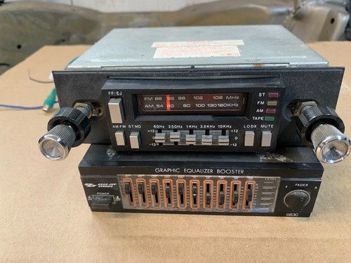 VINTAGE LEAR JET AM FM CASSETTE RADIO MODEL A-31 WITH 6830 EQUALIZER ...