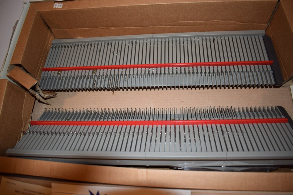 BOND INCREDIBLE SWEATER MACHINE Complete Knitting Machine (FLS43) | eBay