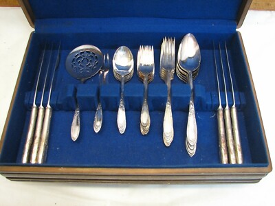 Service for 6 Heirloom Plate Silverplate Flatware Chateau Pattern ...