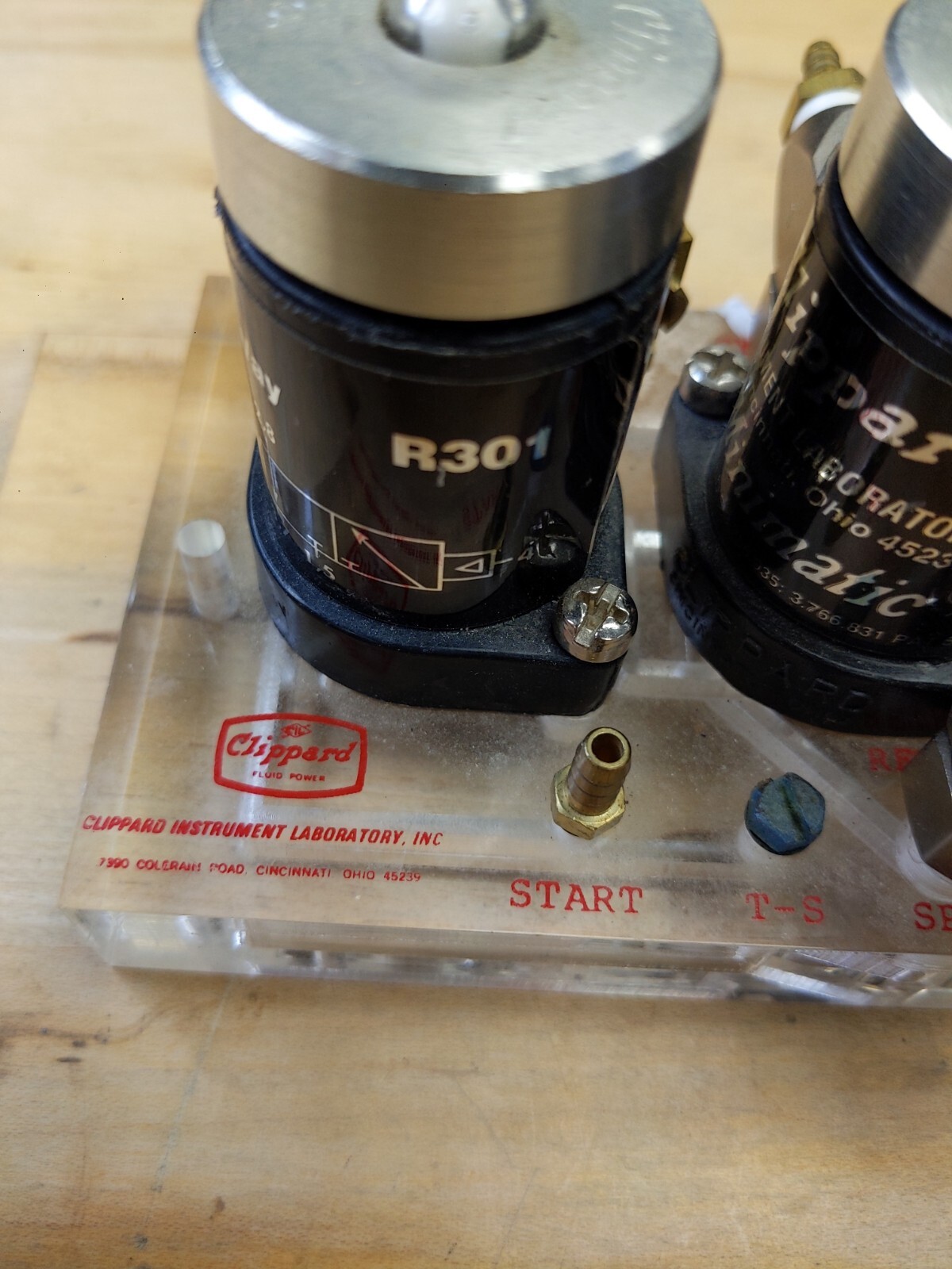 Valve System with Flow Control for Air Cylinders Clippard (CM-06, R301, R412) | eBay