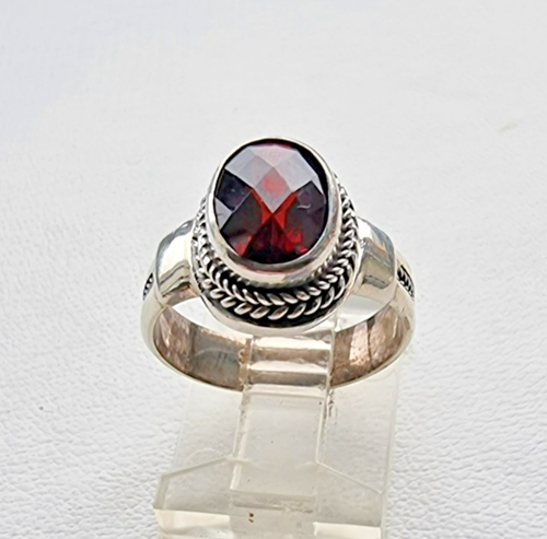 VINTAGE DESIGNER 925 STERLING SILVER 9X7 mm CHECKERBOARD OVAL GARNET ...