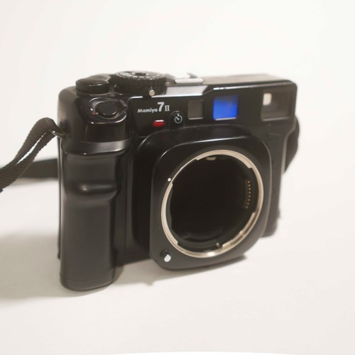 Mamiya 7 II Medium Format Rangefinder Film Camera - Black (Body Only ...