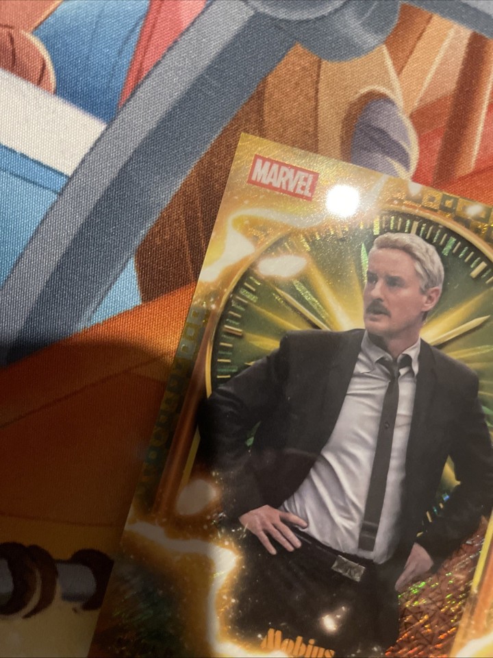 2025 Topps Chrome Marvel Studios Mobius TVA Gold Shimmer Refractor #47/ ...