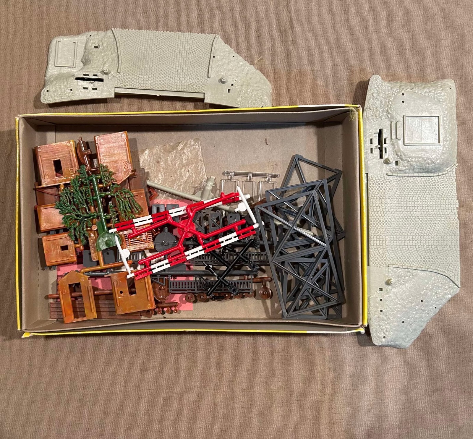 Vintage LOT (3) FALLER HO Train Buildings Diorama B-121 B-172 559 READ ...