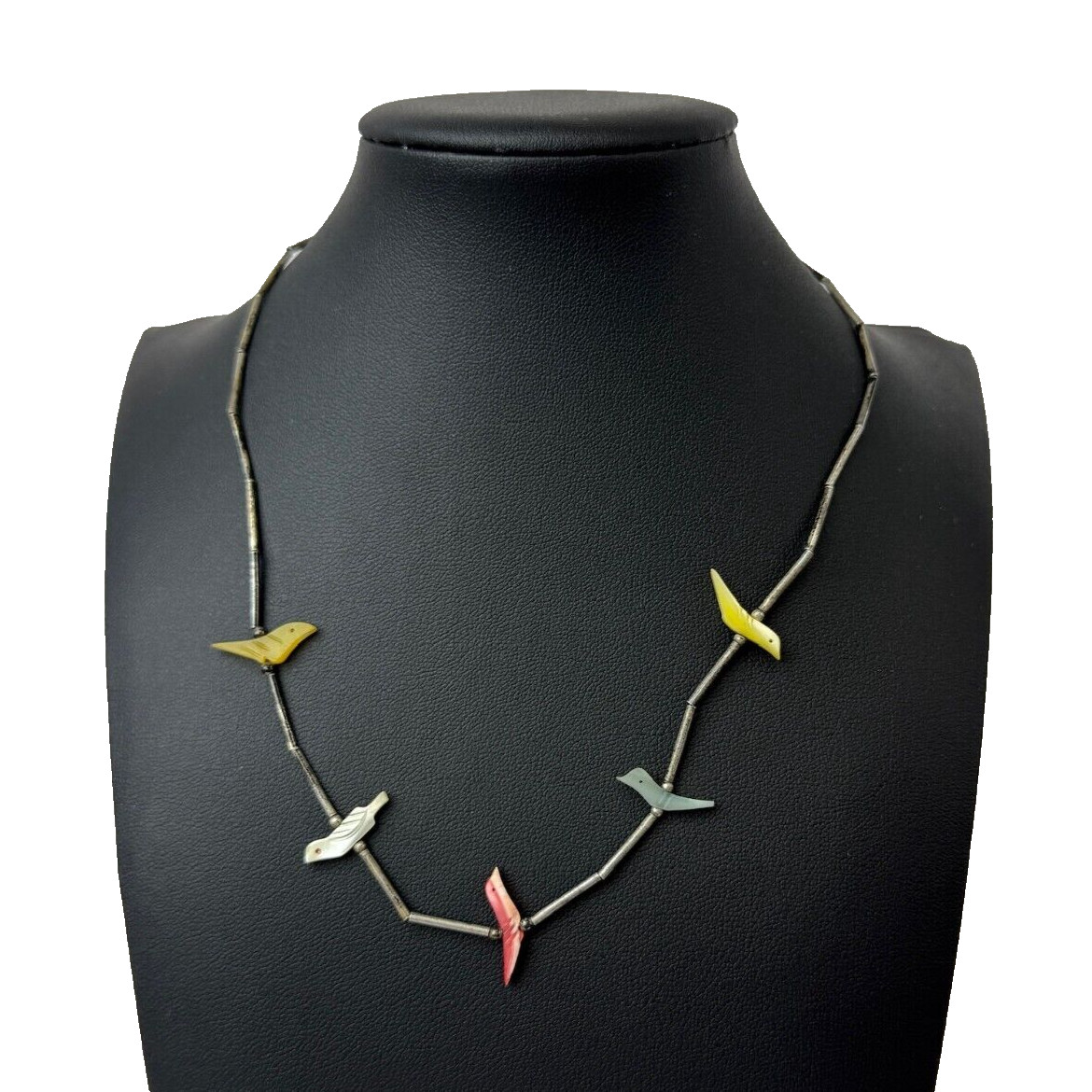 Native American Vintage MOP Hand Carved Bird Fetish L… - Gem