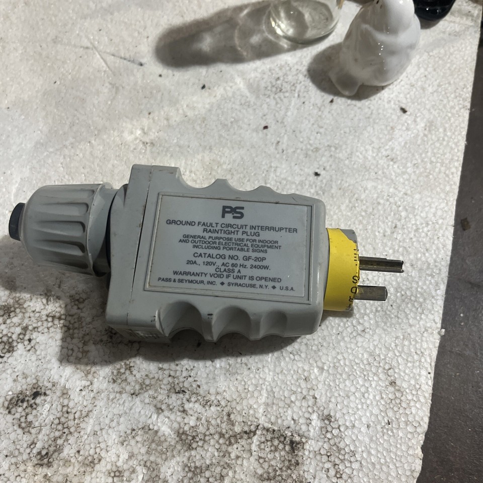 Pass Seymour GFCI PLUG Extension CORD ADAPTOR GROUND FAULT INTERRUPTER ...