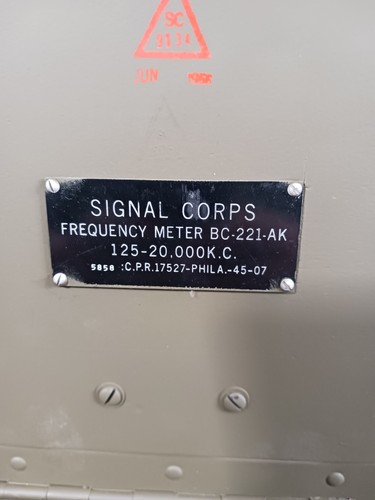 Vintage U.S. ARMY Signal Corps FREQUENCY METER BC-221-AK Radio Military ...