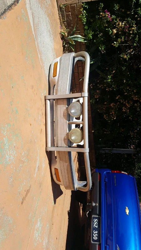 Roo bar fitting on VY Commodore | Just Commodores