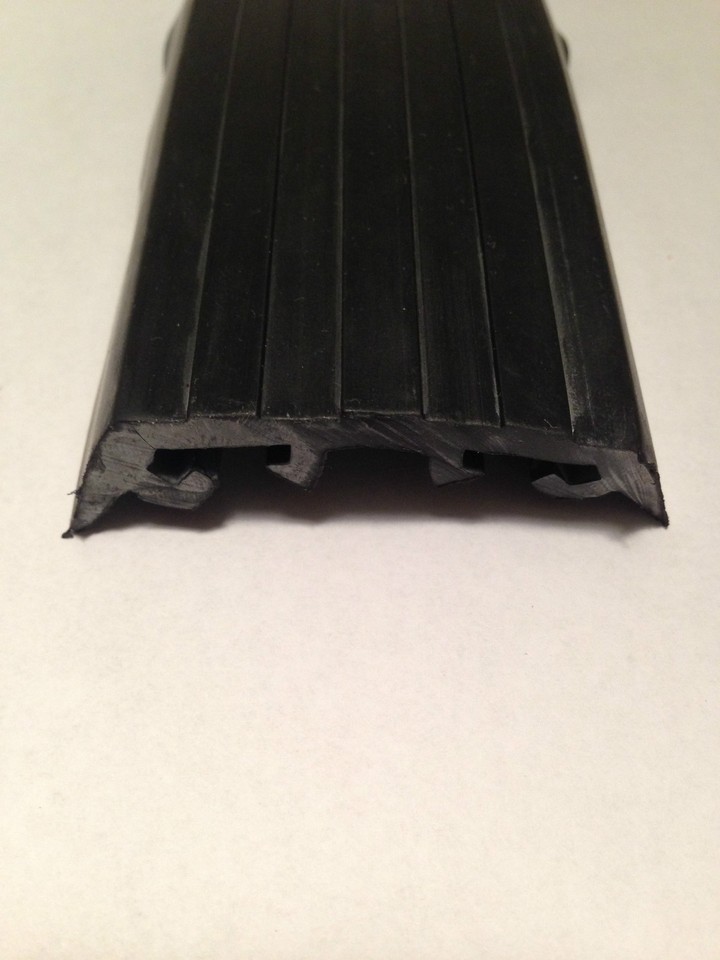 Horsebox Lorry HGV Trailer Boat Side Rubber Rub Rail Bump Strip | eBay UK