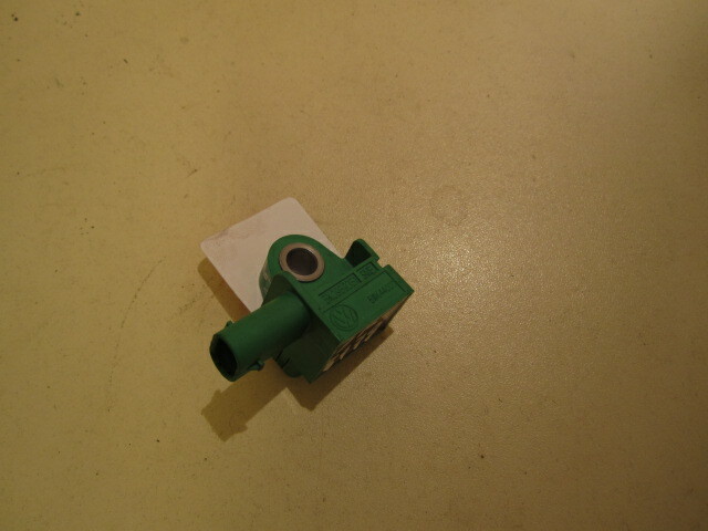 5K0959351 VW Golf 6 2011.y 1.6 TDI Crash Sensor 5K0 959 351 | eBay