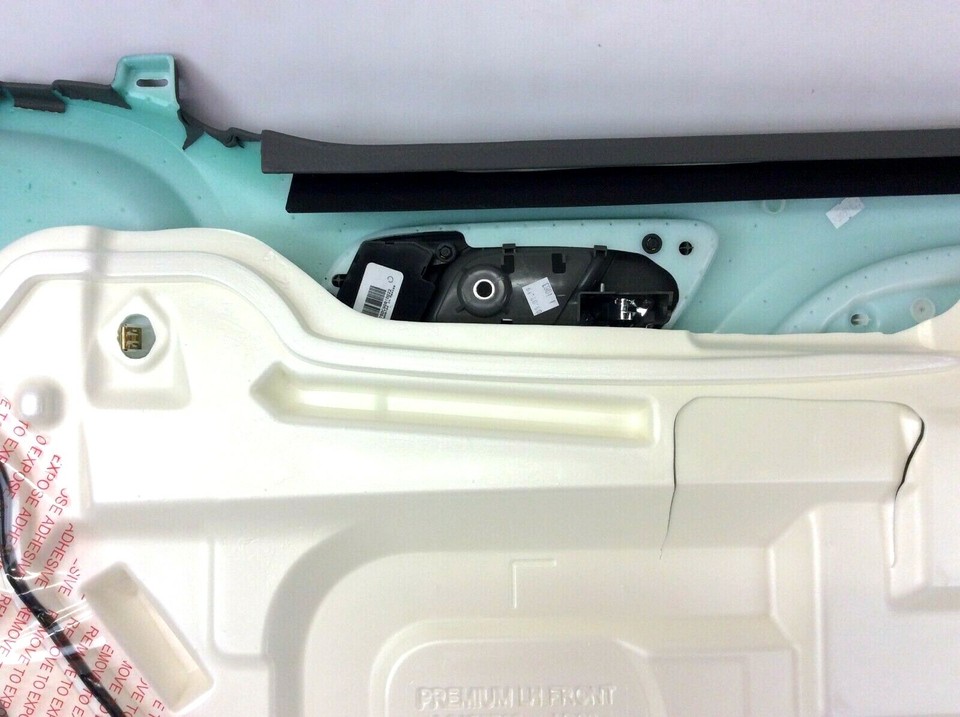 Chevrolet Silverado Tahoe GMC Sierra Front Driver Side Door Trim Panel ...