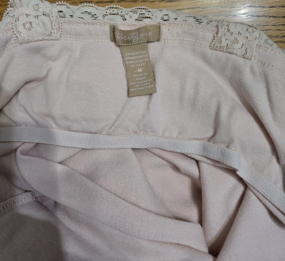 Pre-loved TWENTY-ONE Women's Lt Pink Tank Top Wt Shelf Bra Lace Neck Sz ...