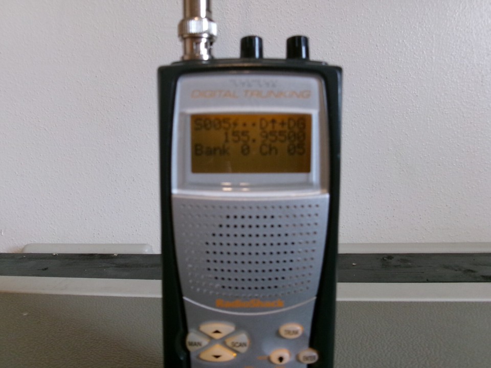 Radio Shack PRO-96 500 CH. Analog/Digital Police/Fire/EMS Scanner-P25 ...