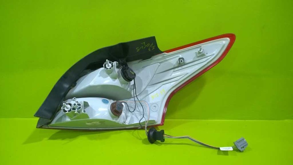 12 13 14 FORD FOCUS DRIVER LEFT QUARTER MOUNT TAILLIGHT LAMP OEM 3112 ...